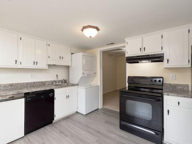 1533 Americana Dr, Richmond, VA 23228