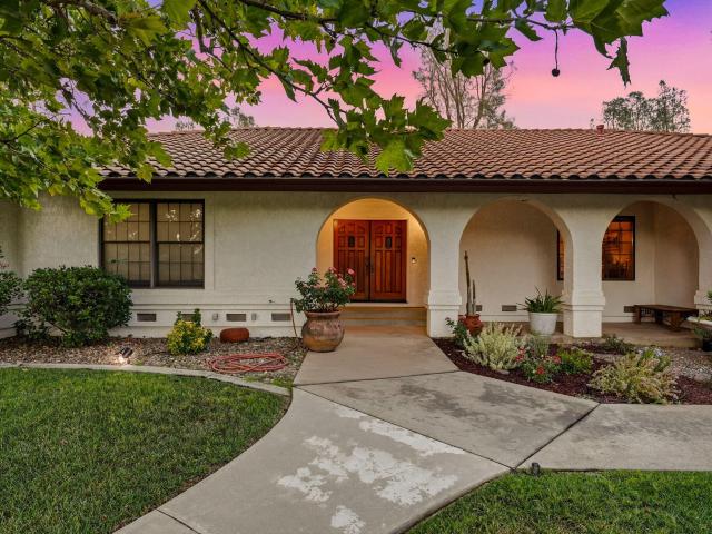 1533 Arroyo Manor Drive