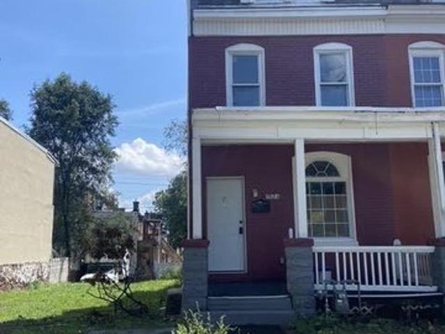1533 Berryhill St, Harrisburg, PA 17104