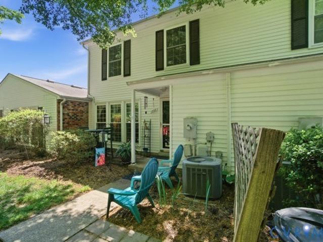 1533 Harpers Ferry Court
