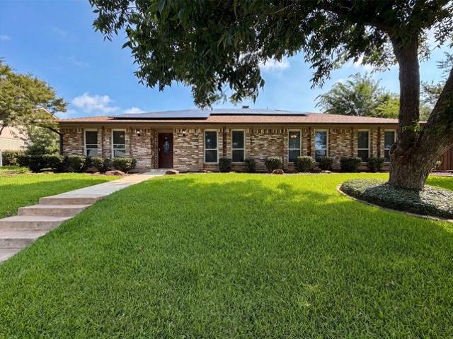 1533 Parkside Trl, Lewisville, TX 75077