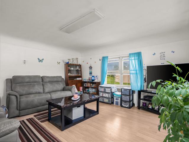 1533 Plett Road