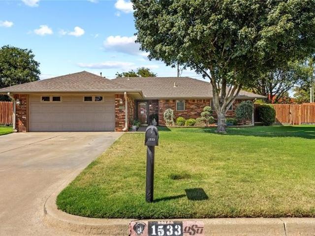 1533 Saber Ln, Weatherford, OK 73096