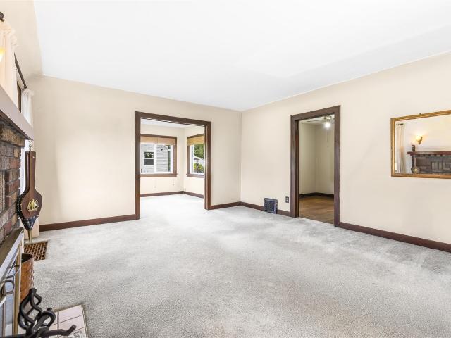 1533 W Highland Boulevard