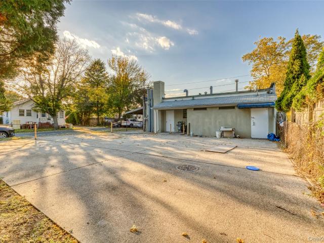 153 155 Woodbury Road