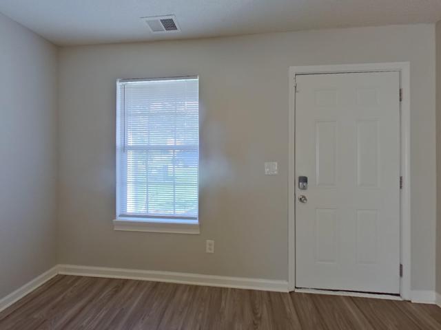 153 Cottage Lake Way