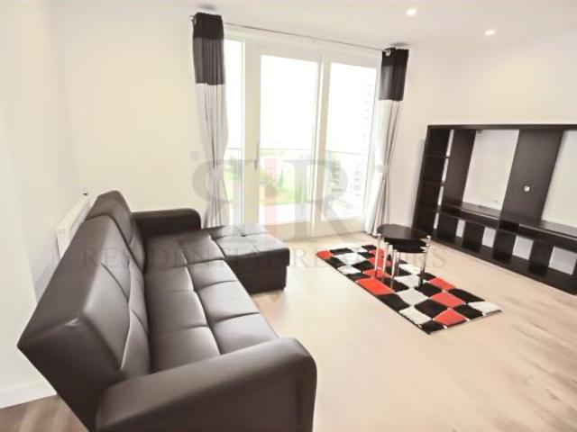 153 Cordelia Street,, E14