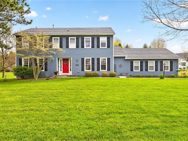 153 Caversham Woods, Pittsford, NY 14534