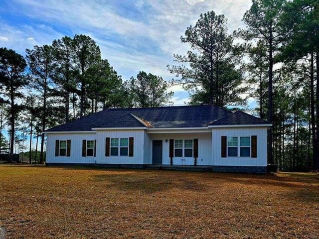 153 Clare Rd, Fitzgerald, GA 31750