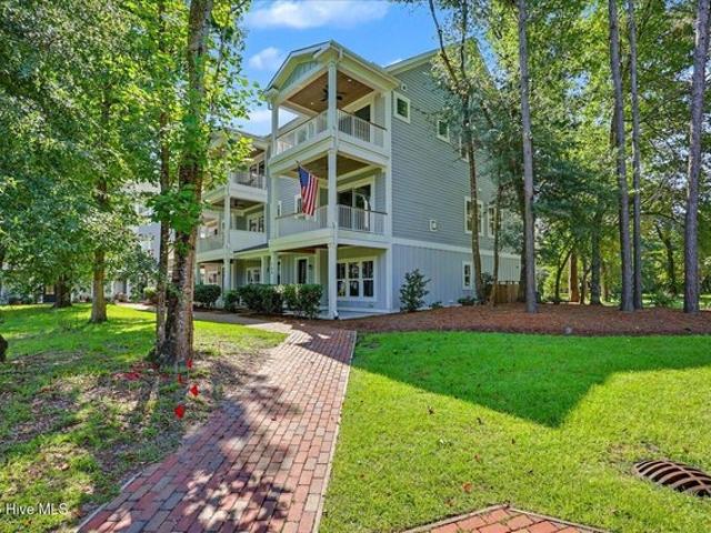 153 Betties Pl, Castle Hayne, NC 28429