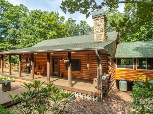 153 Brandy Rdg, Brevard, NC 28712