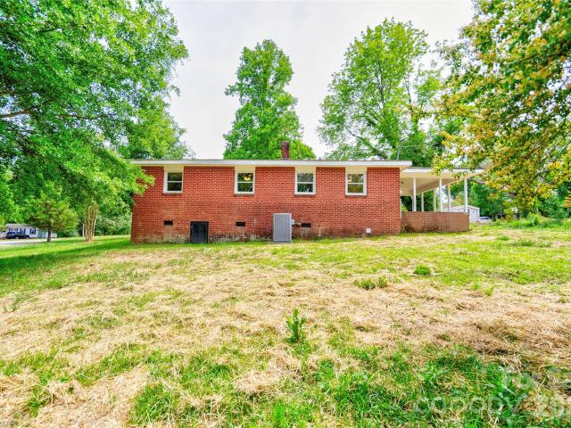 153 Greene Road