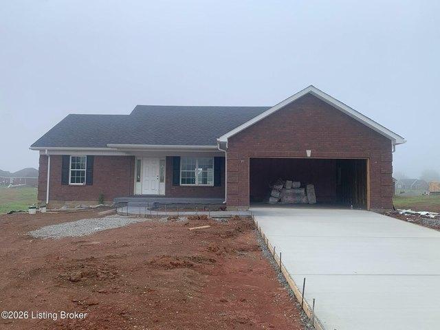 153 Durango Dr, Coxs Creek, KY 40013