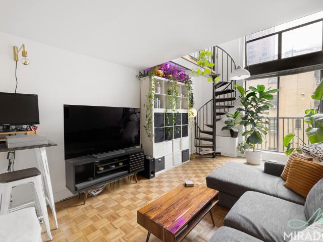 153 East 32nd Street, New York, NY