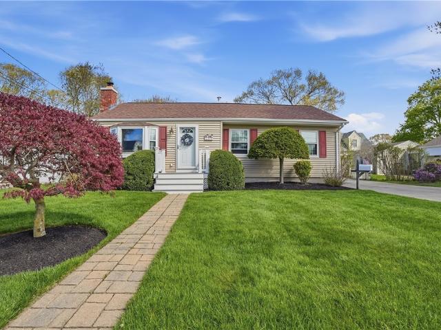 153 Falcon Ave, Warwick, RI 02888 | MLS #1411 | Compass
