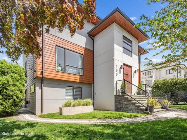 153 Fine Blvd, Staten Island, NY 10314