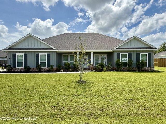 153 Firefly Dr, Lucedale, MS 39452