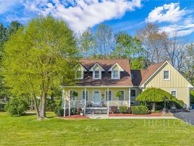 153 Knollview Pl, Jefferson, NC 28640