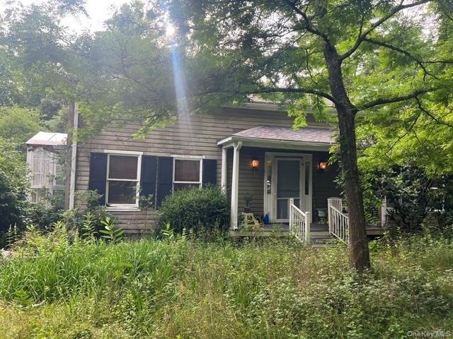 153 Kennel Rd, Cuddebackville, NY 12729