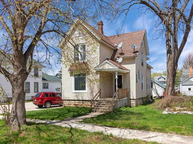 153 Hoyt St, Fond du Lac, WI 54935