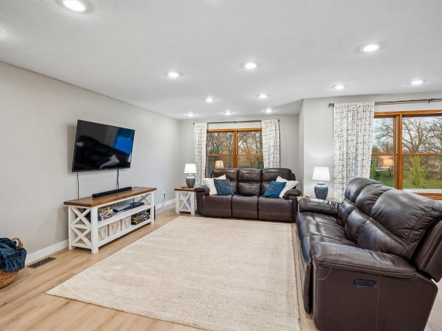 153 Holland Drive