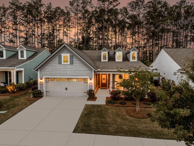 153 Hedera Court