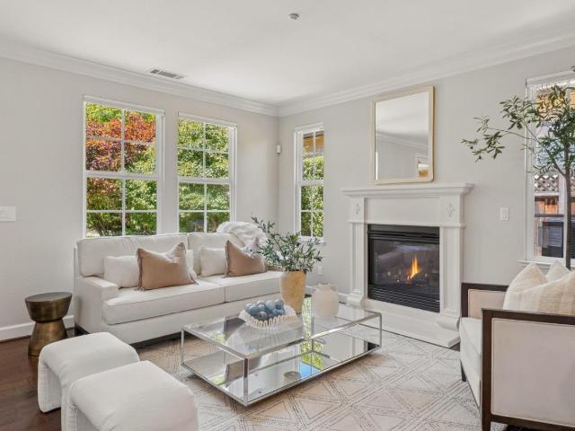 153 Laurelwood Drive
