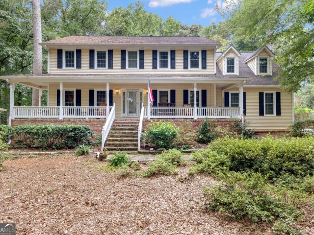 153 Lakeside Drive
