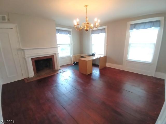153 Main St