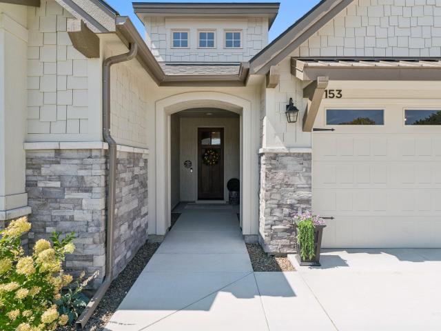 153 N Becknoll Lane