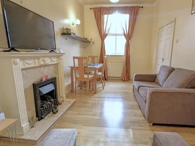153 Notting Hill Gate, London, W11 3LF, United Kingdom | 2 bed apartment for rent #136386337 | Rentberry