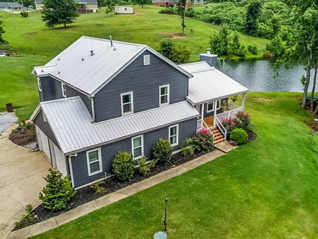 153 Natures Cove Rd, Newnan, GA 30263