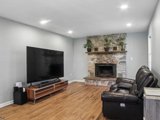 153 Smallwood Ave