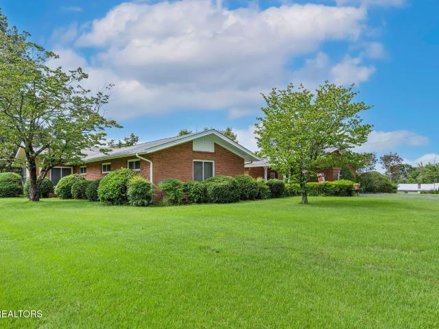 153 Sherwood Ave