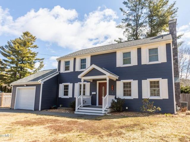 153 Sherwood Dr, Pittsfield, MA 01201