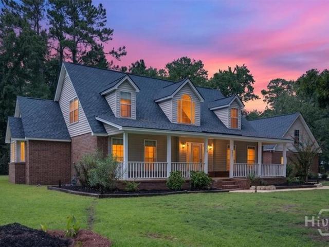 153 Steele Wood Dr, Richmond Hill, GA 31324