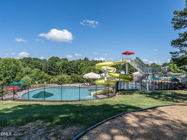 153 Summit Oaks Ln, Holly Springs, NC 27540