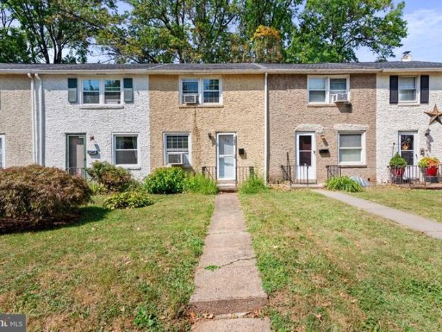 153 Sunrise Ln, Pottstown, PA 19464