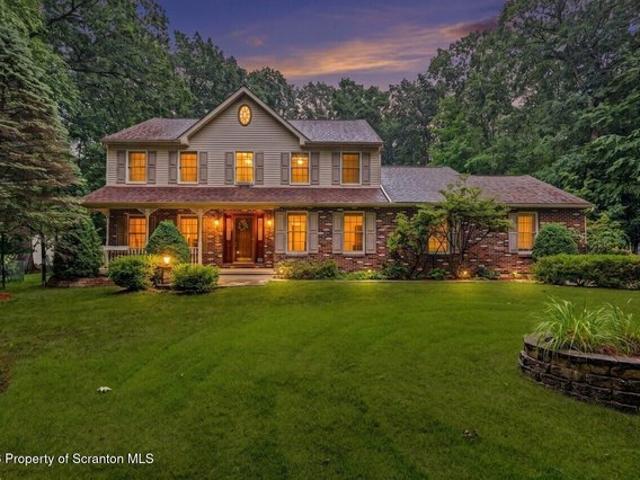 153 Sycamore Dr, East Stroudsburg, PA 18301