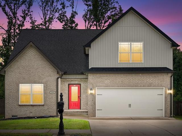 153 Sycamore Hill Dr, Clarksville, TN 37042
