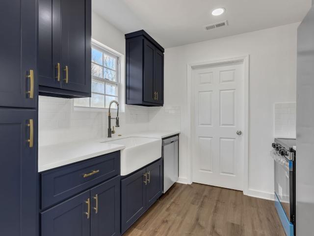 153 Poling Dr