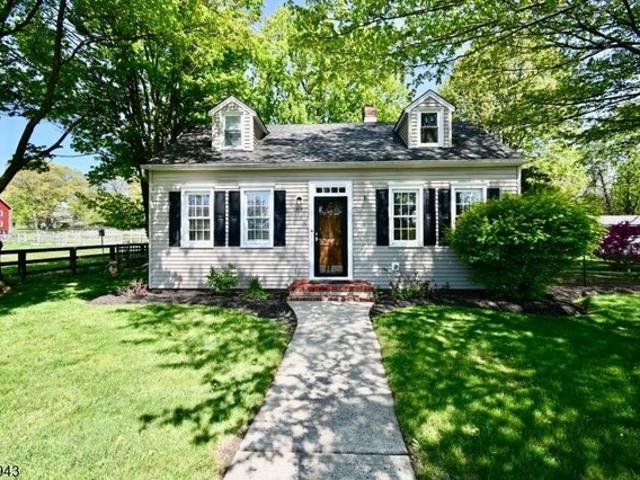 153 Parker Rd, Washington Township, NJ 07853