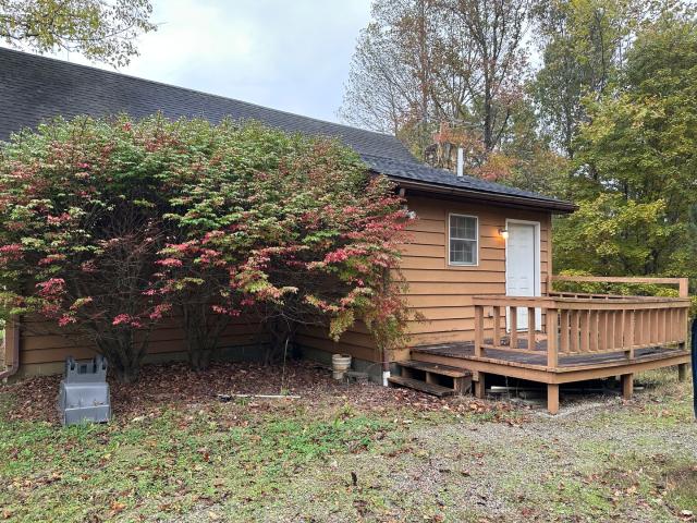 153 Rock Creek Road