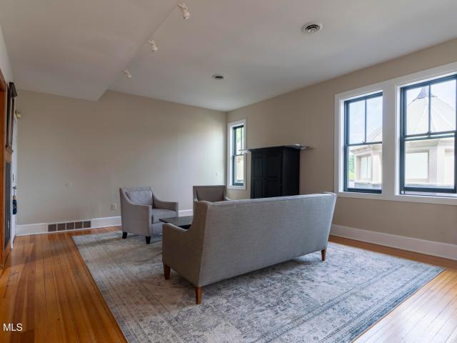 153 Regent Street 2 #
