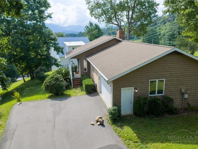 153 Ridgefield Road