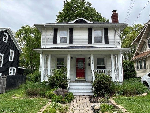 153 W Burns Ave, Akron, OH 44310