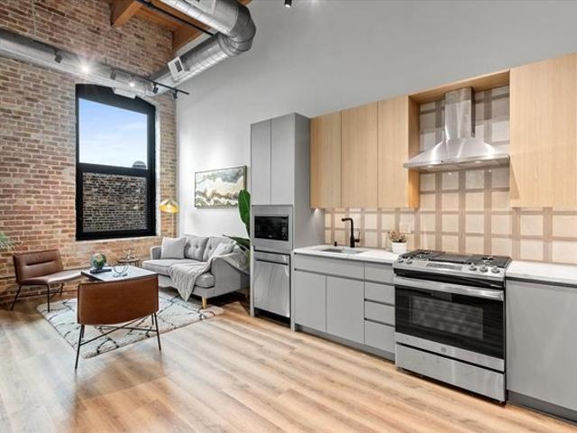 153 W Ohio St, Unit 209, Chicago, IL 60654 | MLS #12594 | Compass