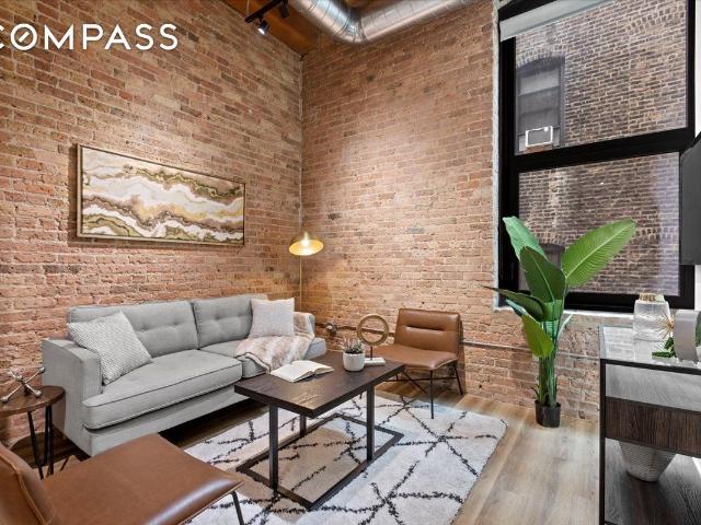 153 W Ohio St 208, Chicago, IL