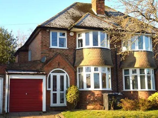 153 Westridge Road, Yardley Wood, B13 0EB, United Kingdom | 3 bed duplex for rent #138314992 | Rentberry