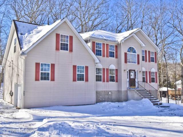 153 Totteridge Rd, Bushkill, PA 18324